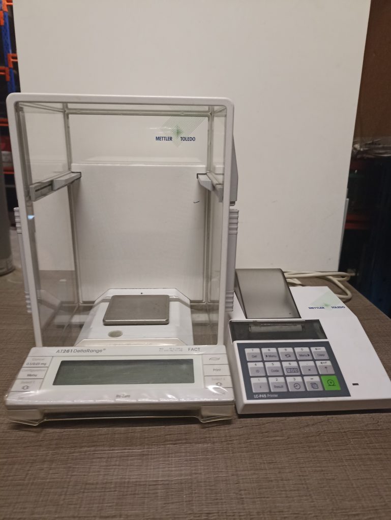 BALANCE AVEC IMPRIMANTE, METTLER TOLEDO - Cj lab